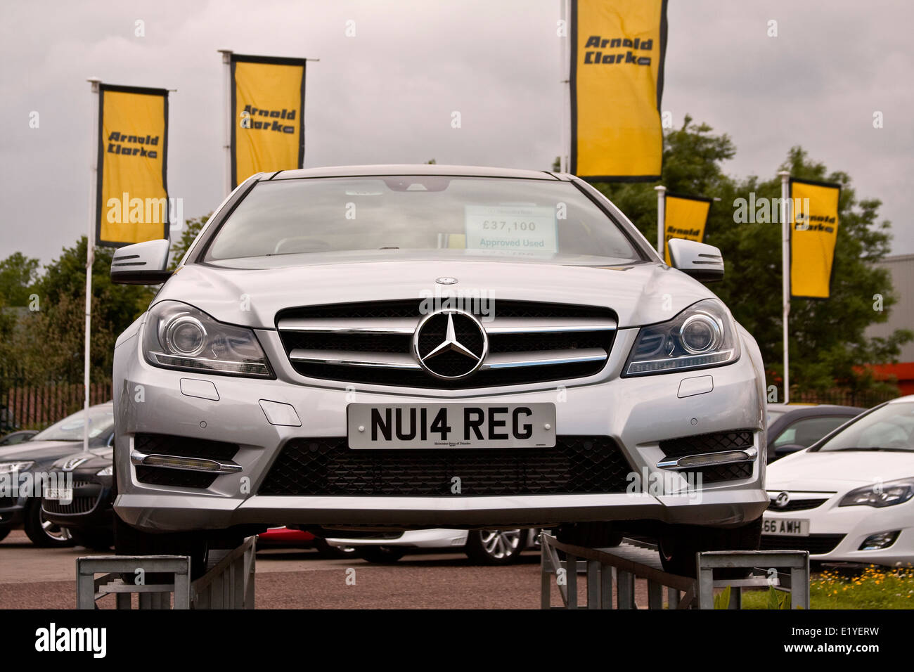 Mercedes c220 Banque de photographies et d’images à haute résolution ...