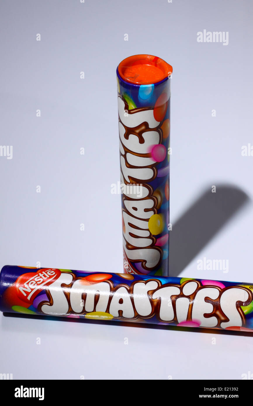 Smarties tube Banque de photographies et d’images à haute résolution ...