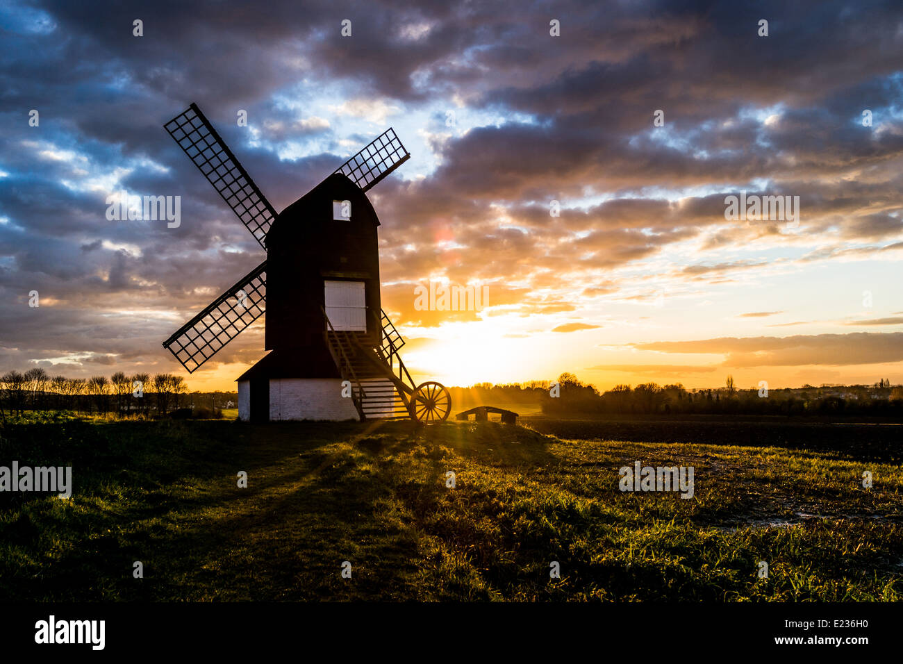 Pitstone windmill Banque de photographies et d’images à haute ...