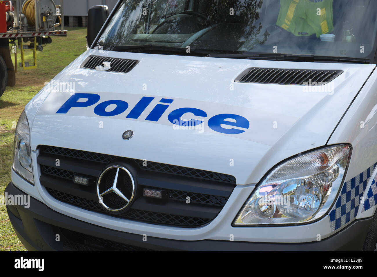 Mercedes police van Banque de photographies et d’images à haute ...