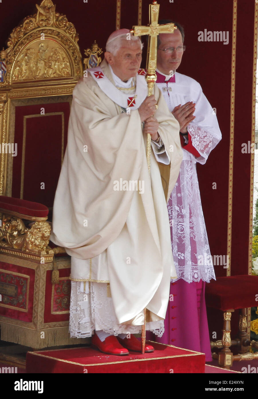 Béatification de jean paul ii Banque de photographies et d’images à haute résolution - Alamy