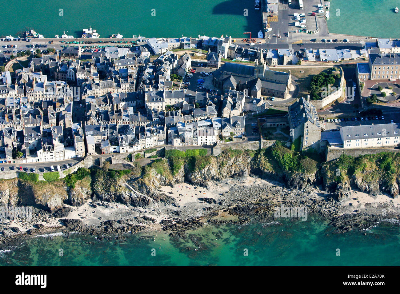 France, Manche, Cotentin, Granville, la Haute Ville, la ville haute (vue aérienne Photo Stock ...