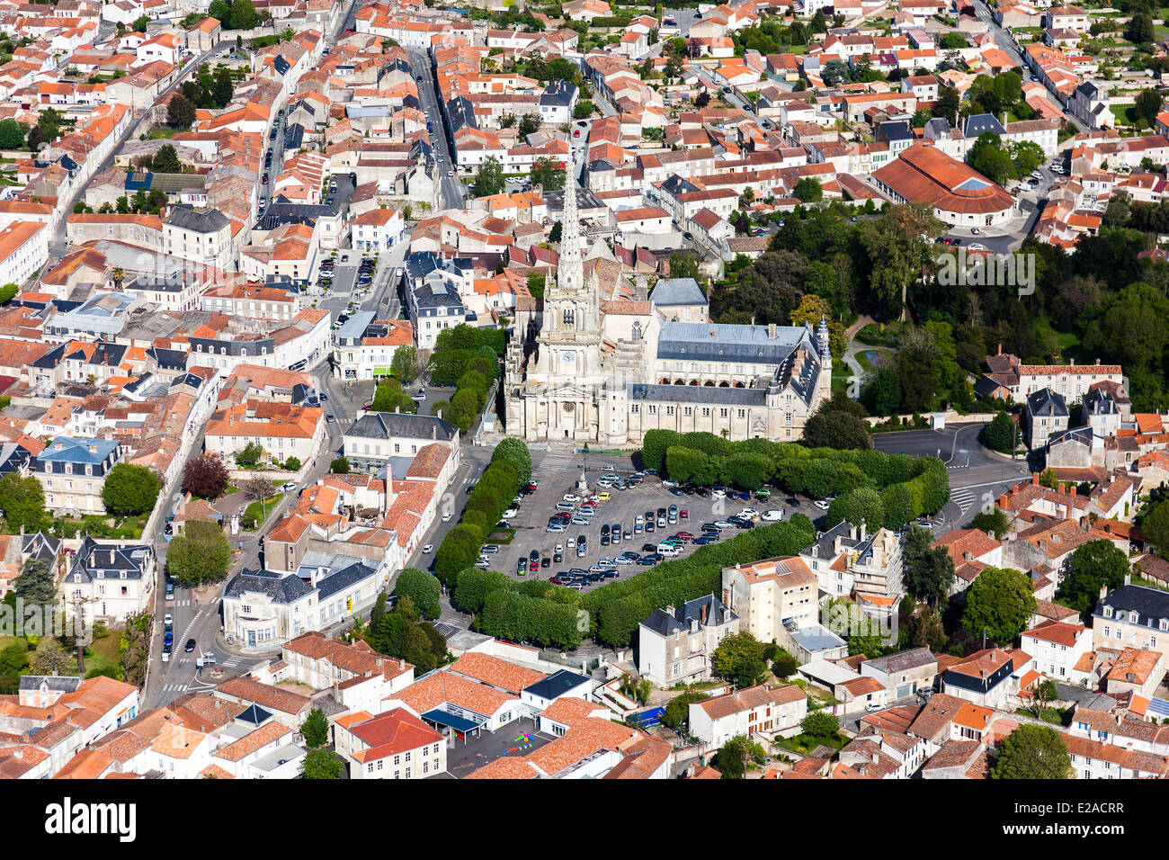 Lucon Cathedral Banque d'image et photos - Alamy