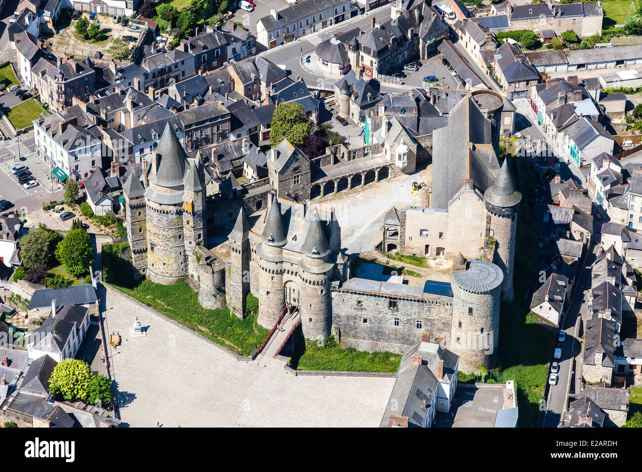La France, de l'Ille et Vilaine, Vitré, château de vitré (vue aérienne ...