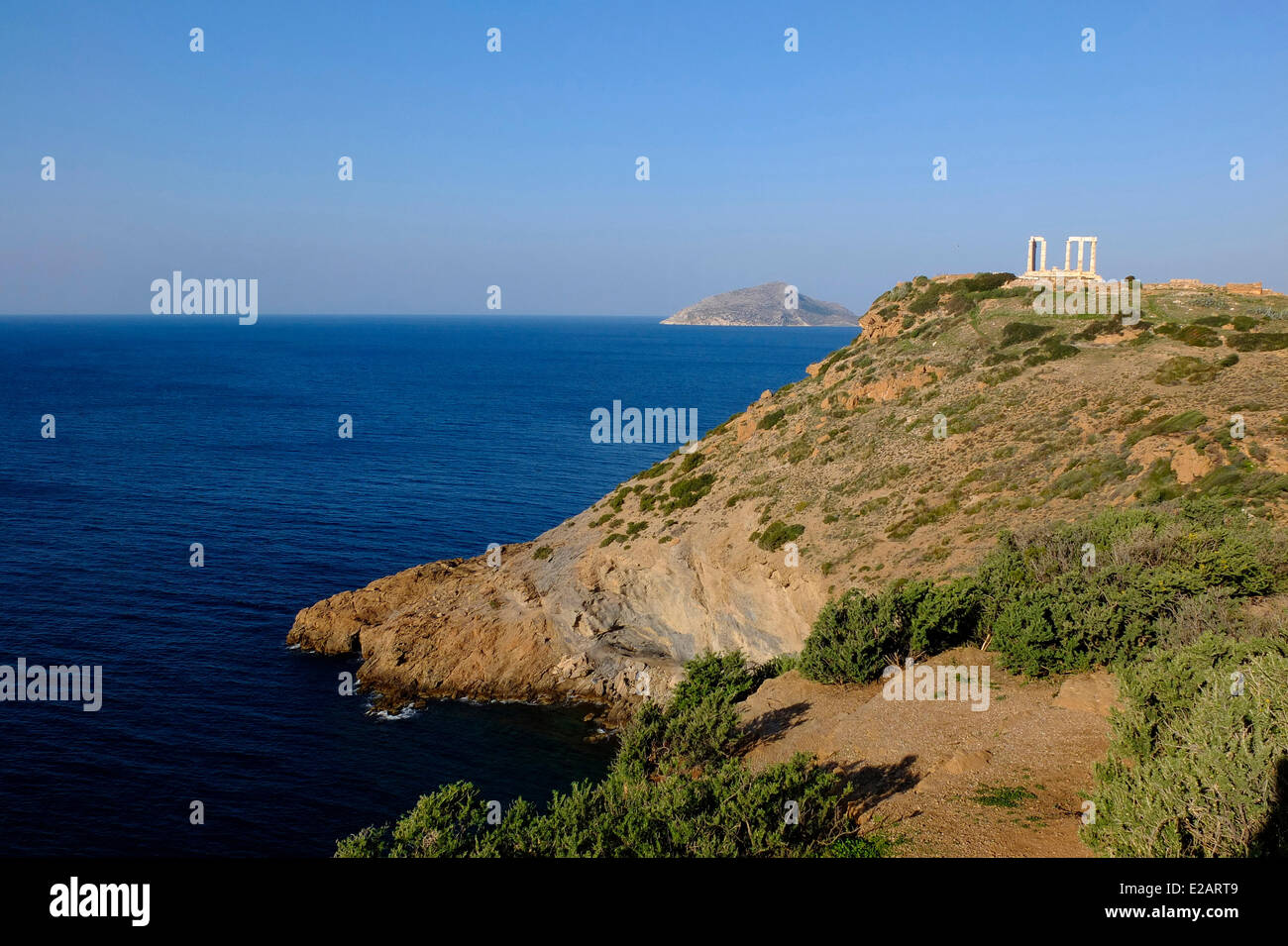 La Grèce, Attique, Cap Sounion, les ruines du temple de Poséidon ...