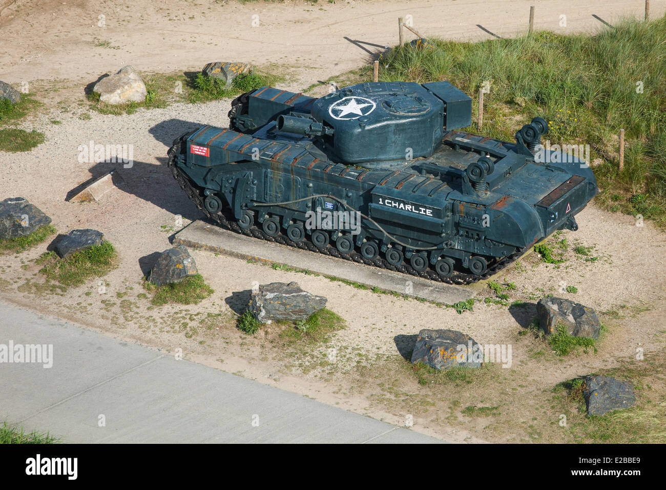 France, Calvados, Courseulles sur Mer, la plage Juno, char Churchill ...