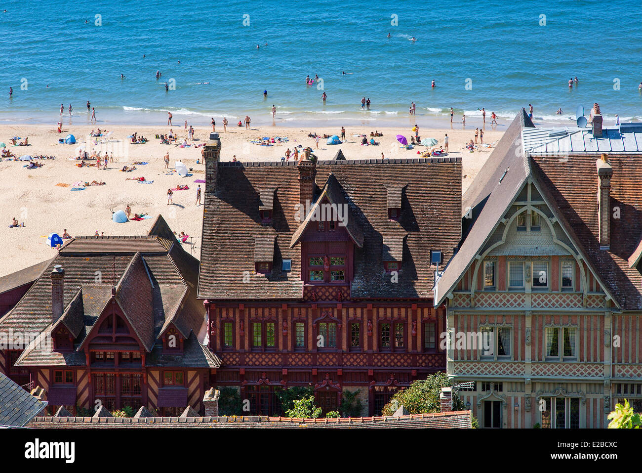Plage de trouville sur mer Banque de photographies et d’images à haute ...