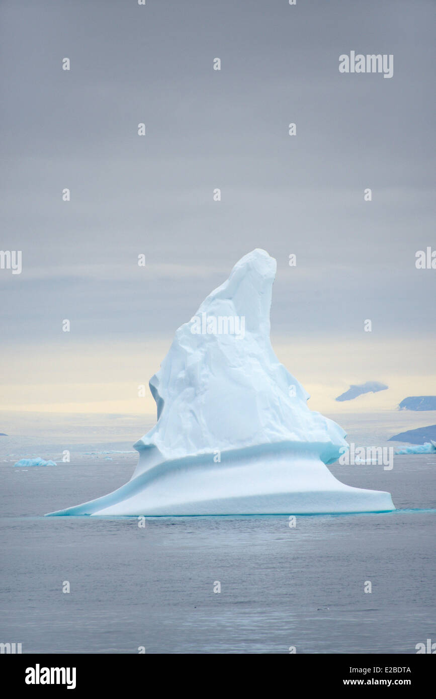 Flat iceberg Banque de photographies et d’images à haute résolution - Alamy