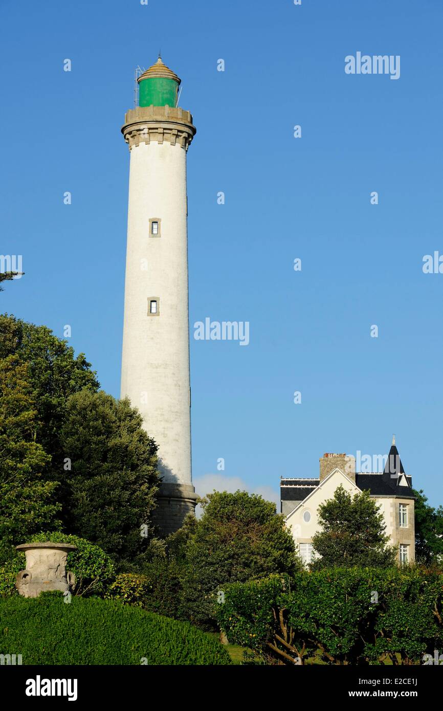La France, Finistère, Bénodet, le phare de Benodet (ou le feu de la ...