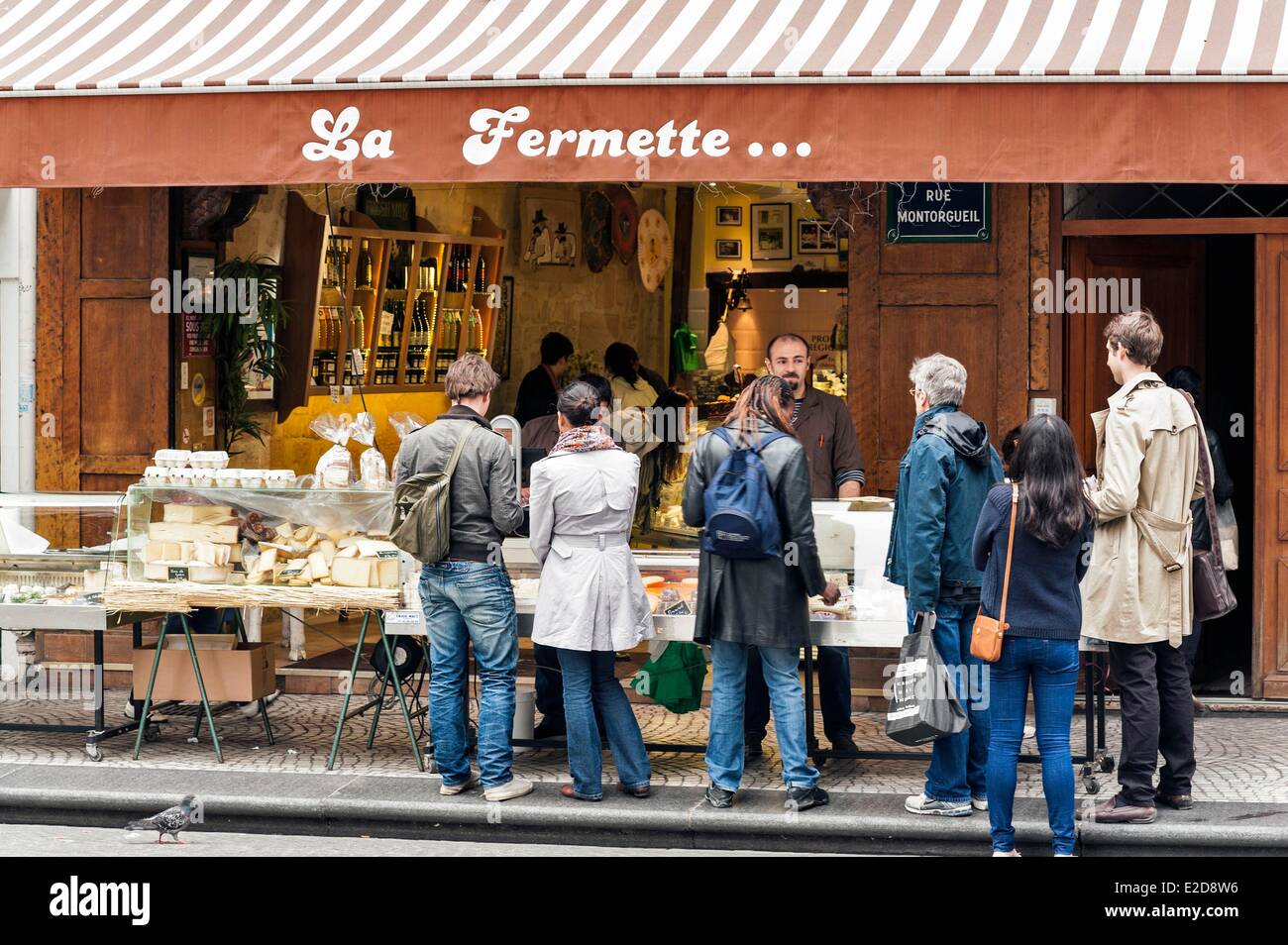 France Paris quartier Montorgueil rue Montorgueil Photo Stock - Alamy