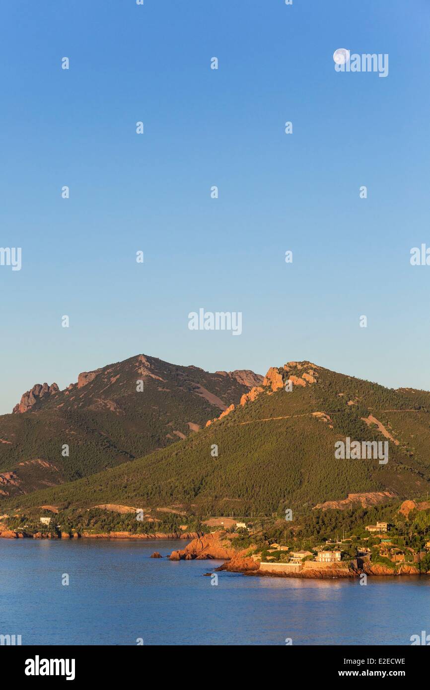 La France Maritime Alpes Massif de l'Esterel Corniche d'Or (Golden ...