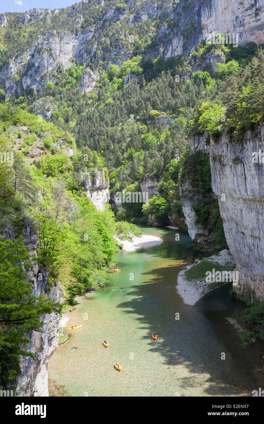 France Lozere La Malène gorges du Tarn le Tarn en canoë les Causses et ...