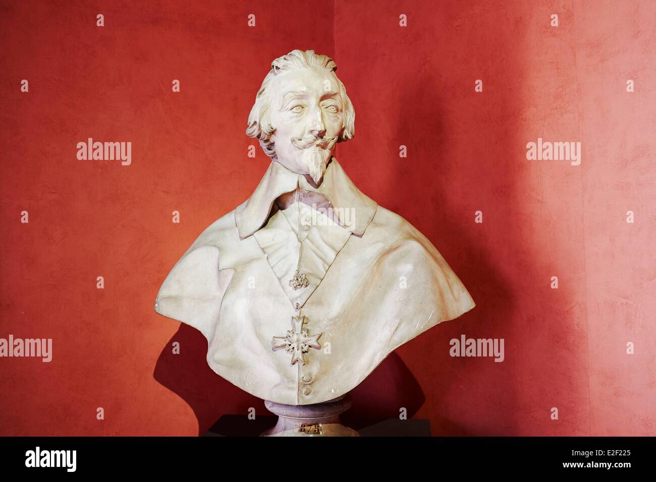 France, Indre et Loire, Richelieu, musée municipal, buste en marbre du ...