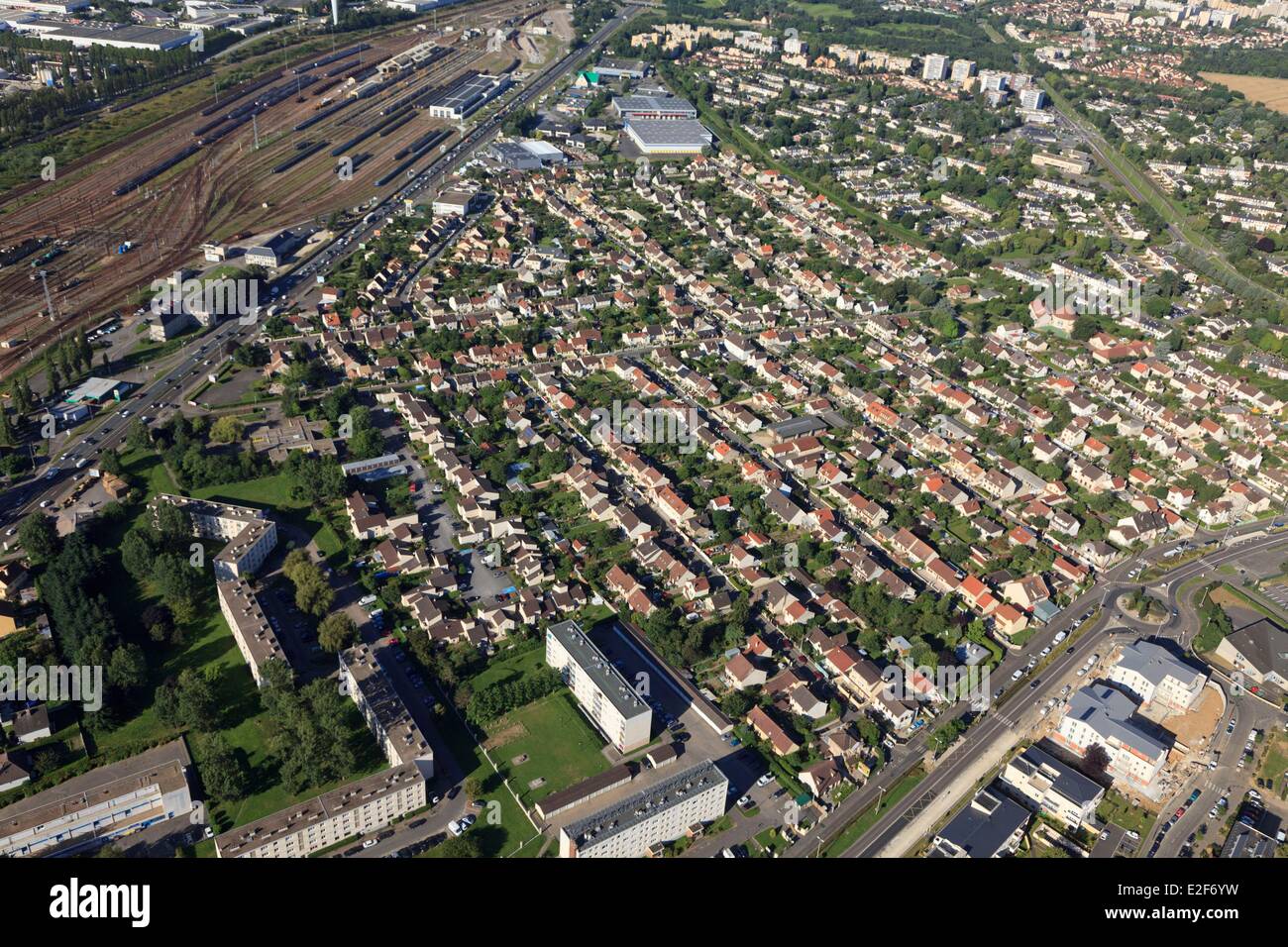 France, Yvelines, Trappes en Yvelines, la Boissière (vue aérienne Photo ...