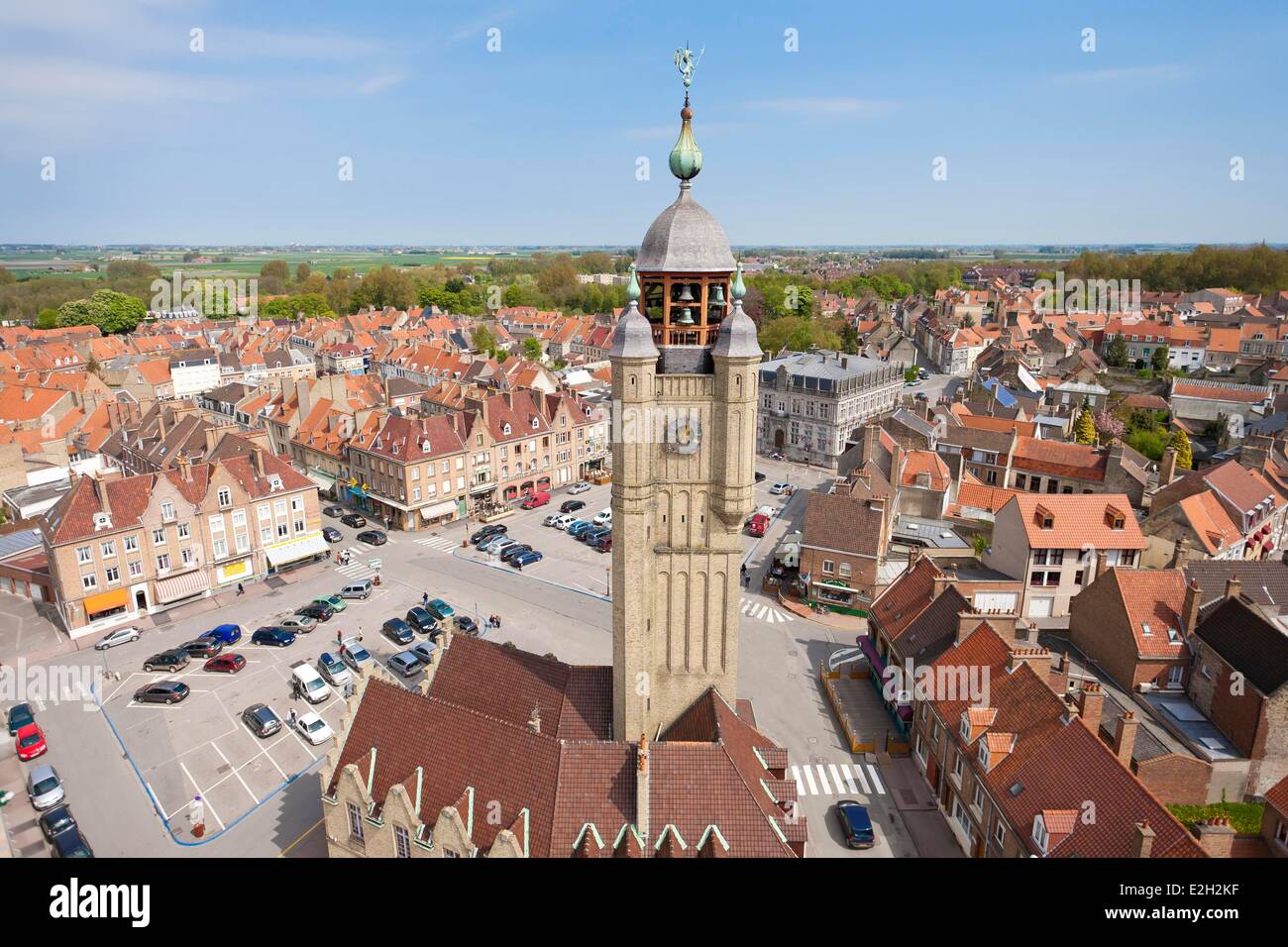 France Nord Bergues beffroi de Bergues qui abrite un carillon de 50 ...