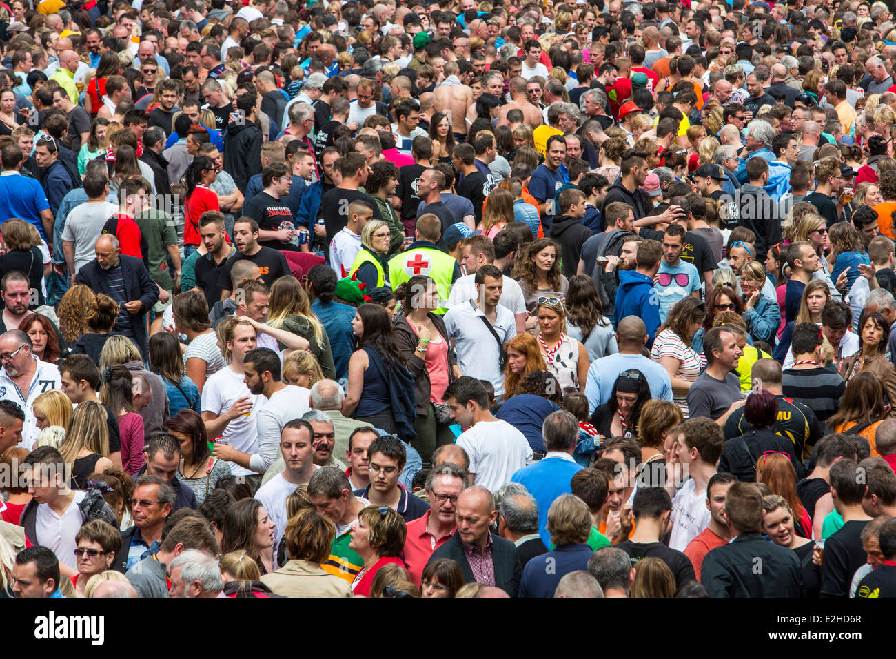 Foule de masse Banque de photographies et d’images à haute résolution ...