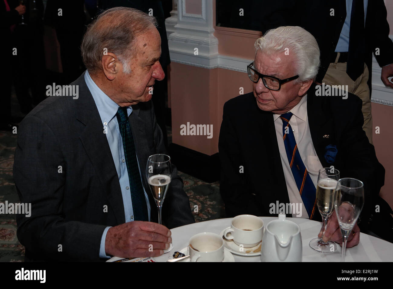 'Est pas nouvelle de l'année Awards' qui s'est tenue à The Simpsons - à ...