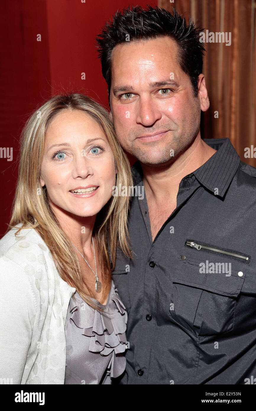 Genlux Magazine numéro avec la Release Party de Jenna Elfman au Sofitel ...