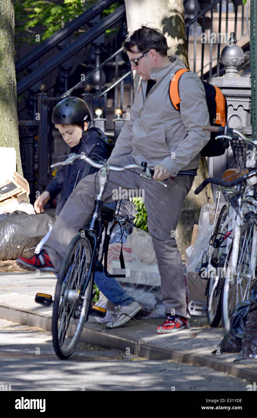 Matthew Broderick prend ses enfants à l'école de West Village avec ...