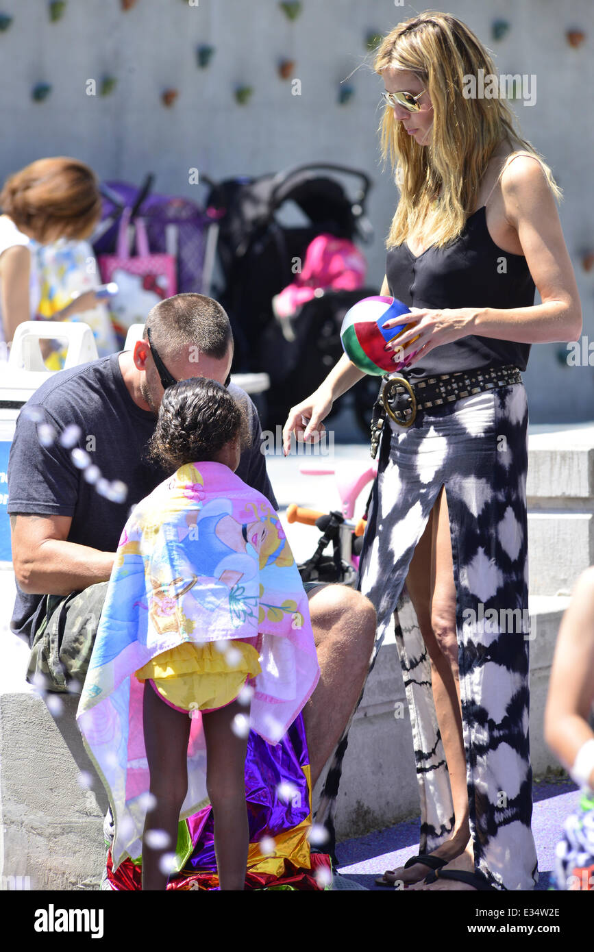 Heidi Klum et son petit ami prendre ses enfants à un parc avec Heidi ...