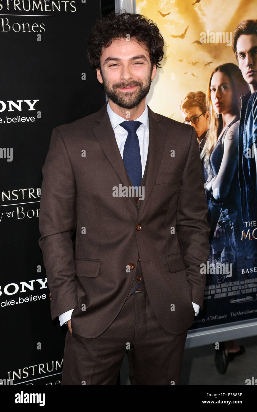 Aidan turner the mortal instruments Banque de photographies et d’images ...