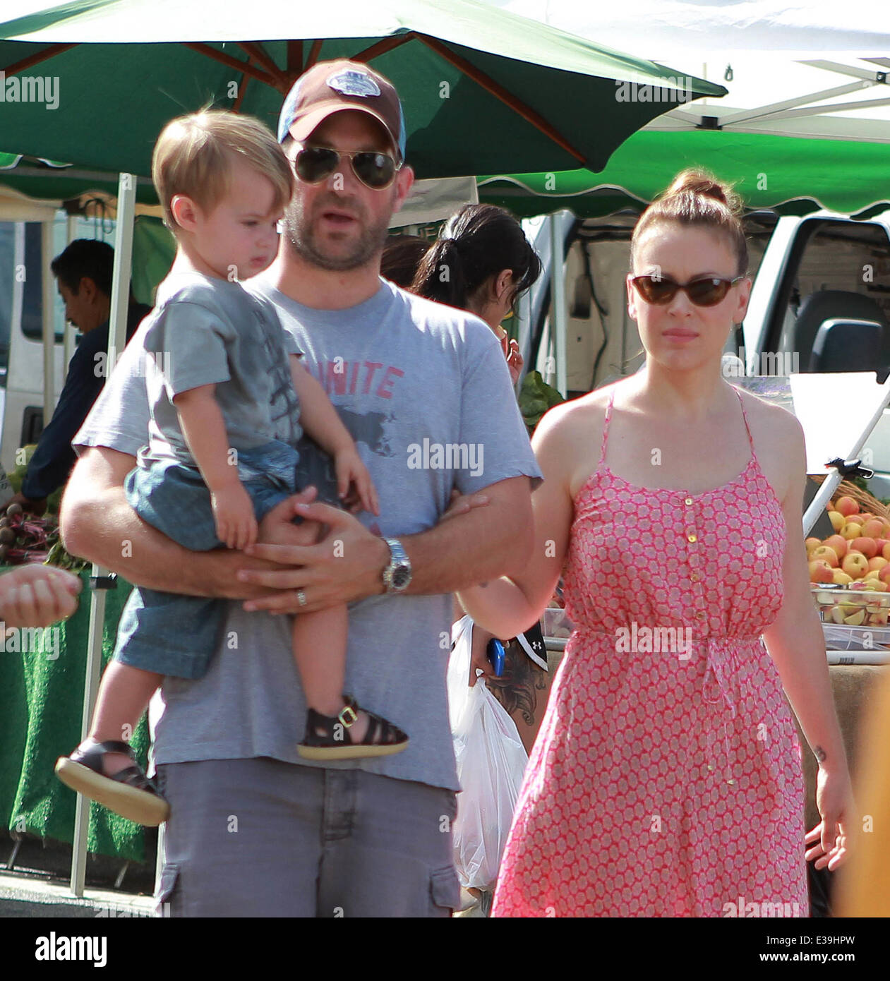 L'actrice Alyssa Milano avec mari, David Bugliari et fils Milo Bugliari ...