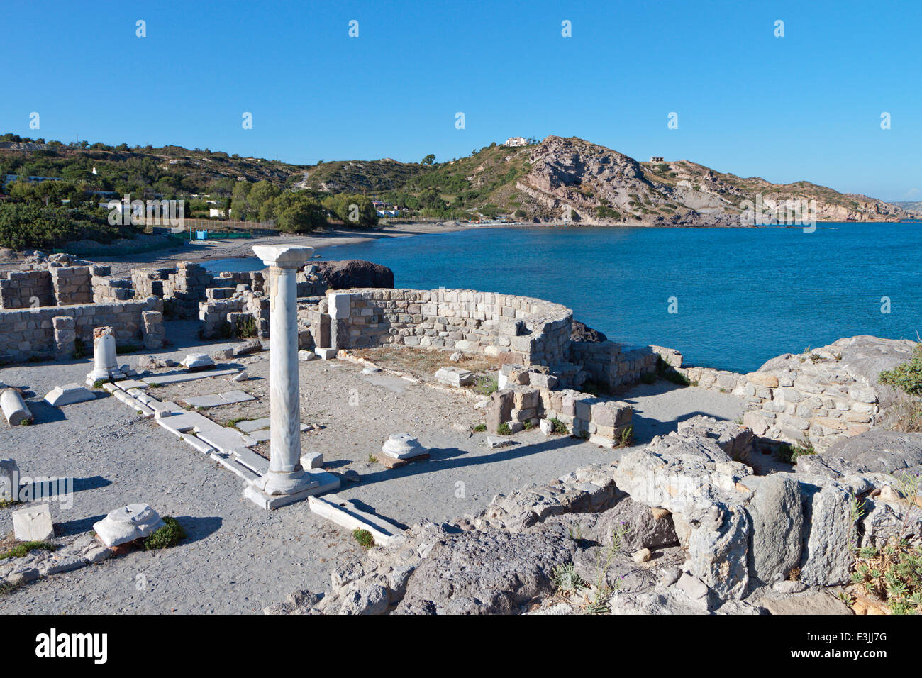 Ancienne basilique Saint Stefanos et plage de l'île de Kos en Grèce ...