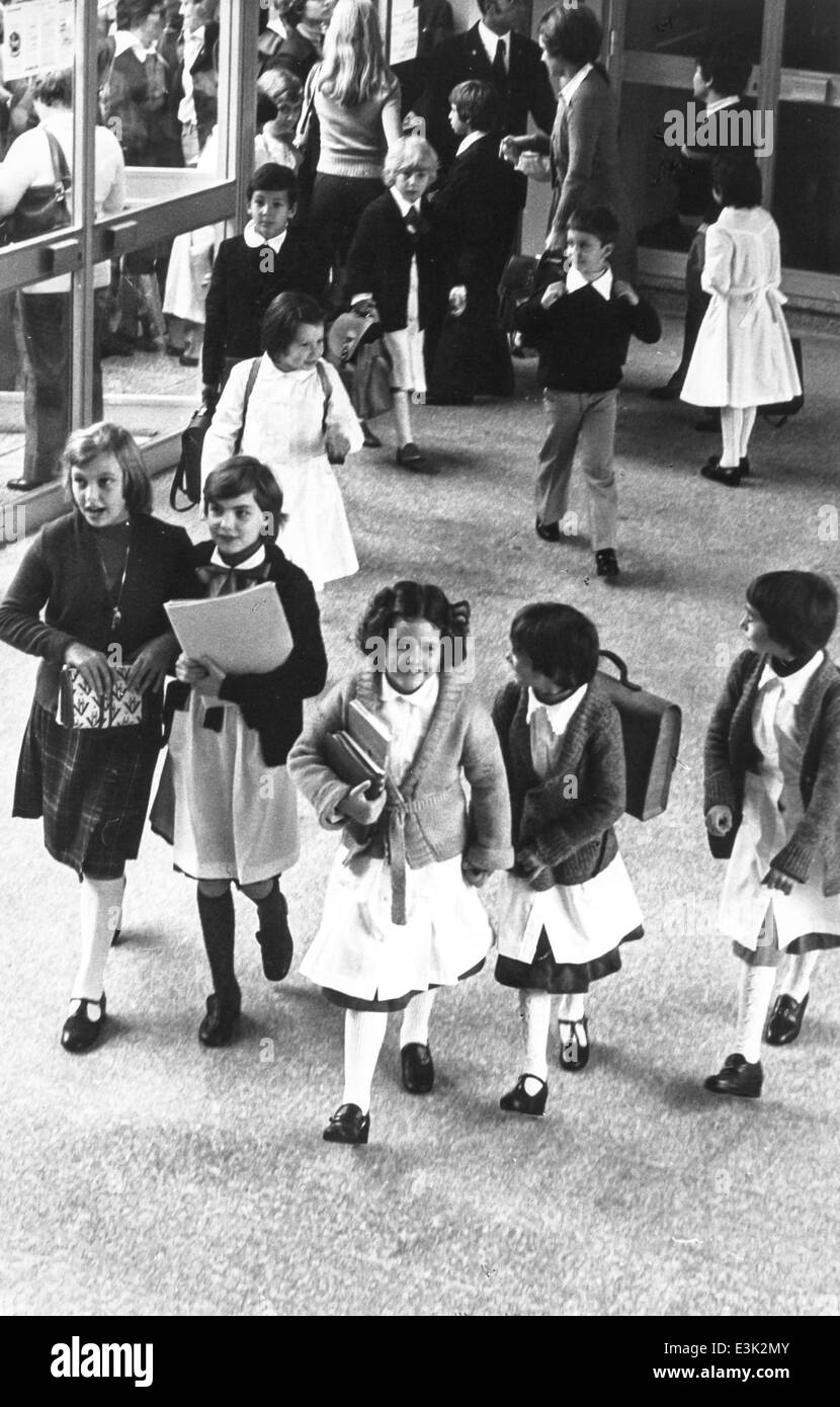 Ecole annees 70 noir et blanc Banque de photographies et d’images à haute résolution - Alamy