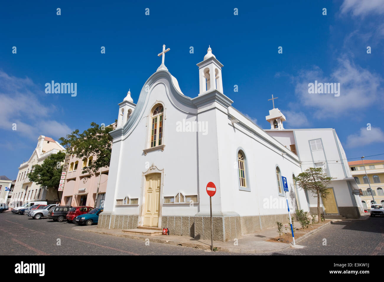 L'église de Nossa Senhora da Luz à Mindelo, île de Sao Vicente, Cap ...