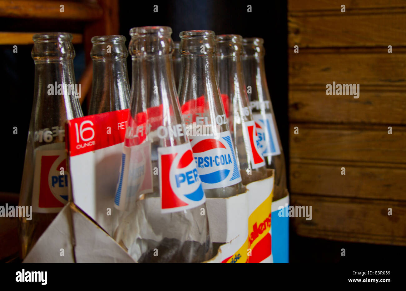 Vieux pepsi cola Banque de photographies et d’images à haute résolution ...