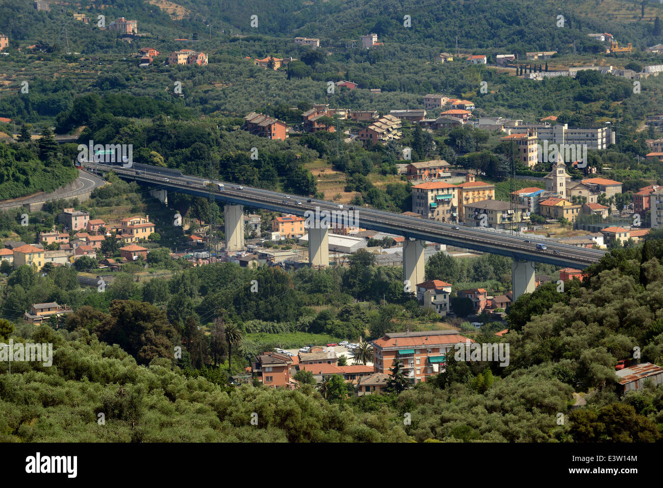 L'A12 / E80 autoroute Autostrada Italien Chiavari Ligurie Italie ...