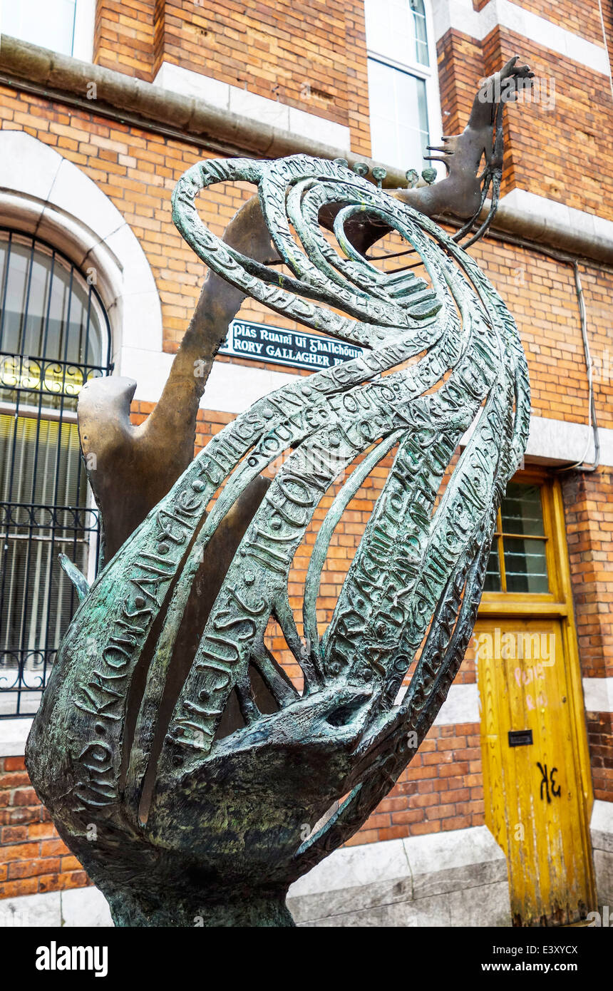 La sculpture Rory Gallagher à Cork, en Irlande Photo Stock - Alamy