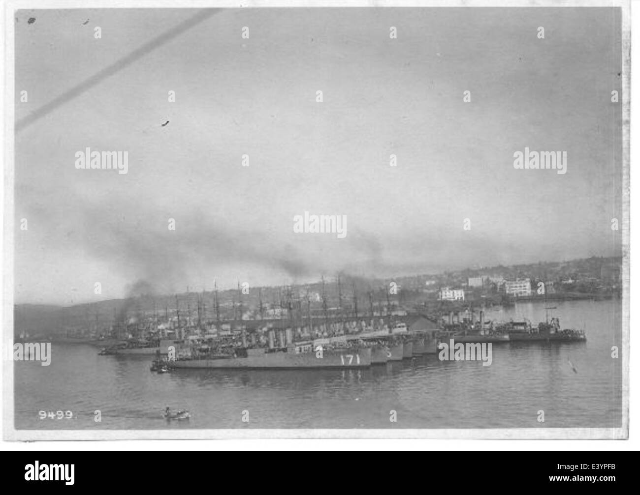 Destroyer destroyers Banque d'images noir et blanc - Alamy