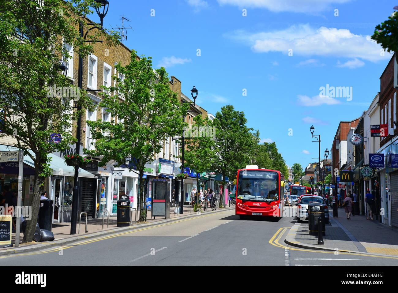 Victoria Road, Surbiton, quartier royal de Kingston upon Thames ...