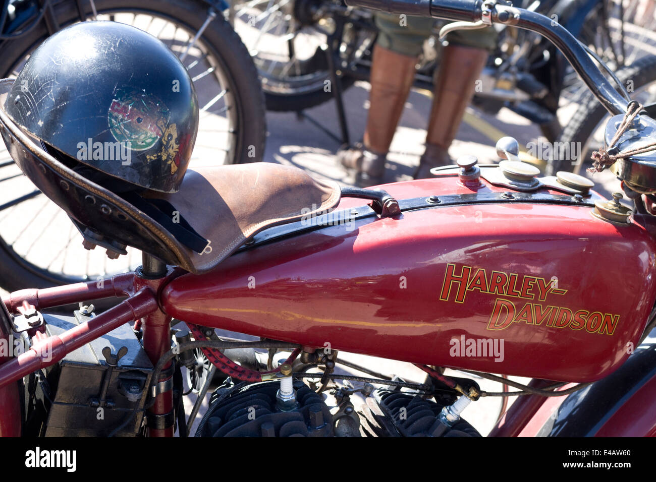 Vintage harley davidson motorcycle Banque de photographies et d’images ...