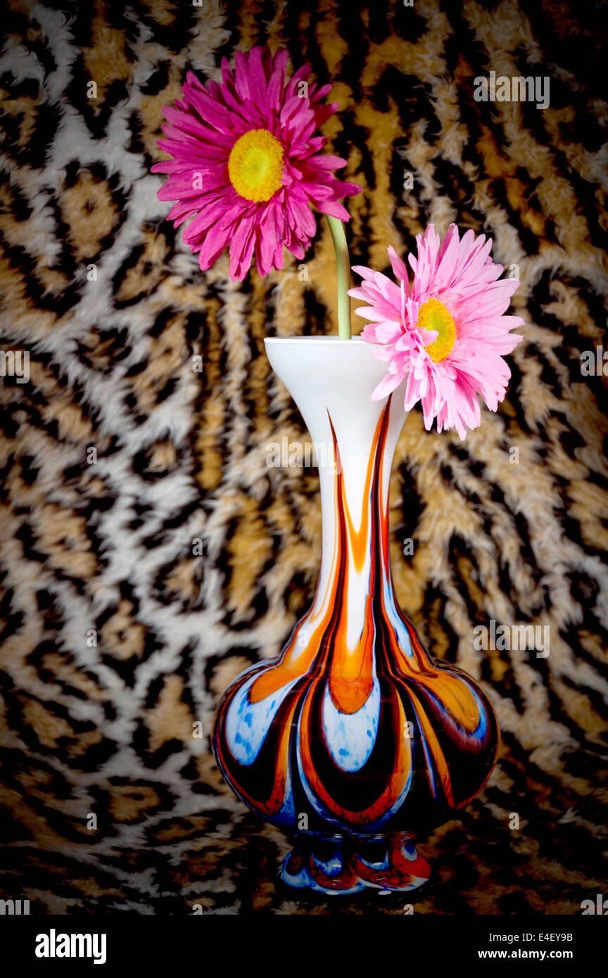 Kitschy vase Banque de photographies et d’images à haute résolution - Alamy