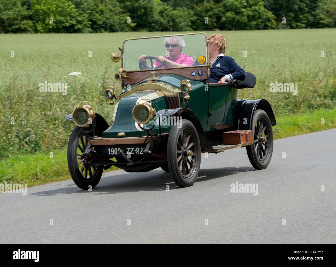 Renault 1909 ax Banque de photographies et d’images à haute résolution ...