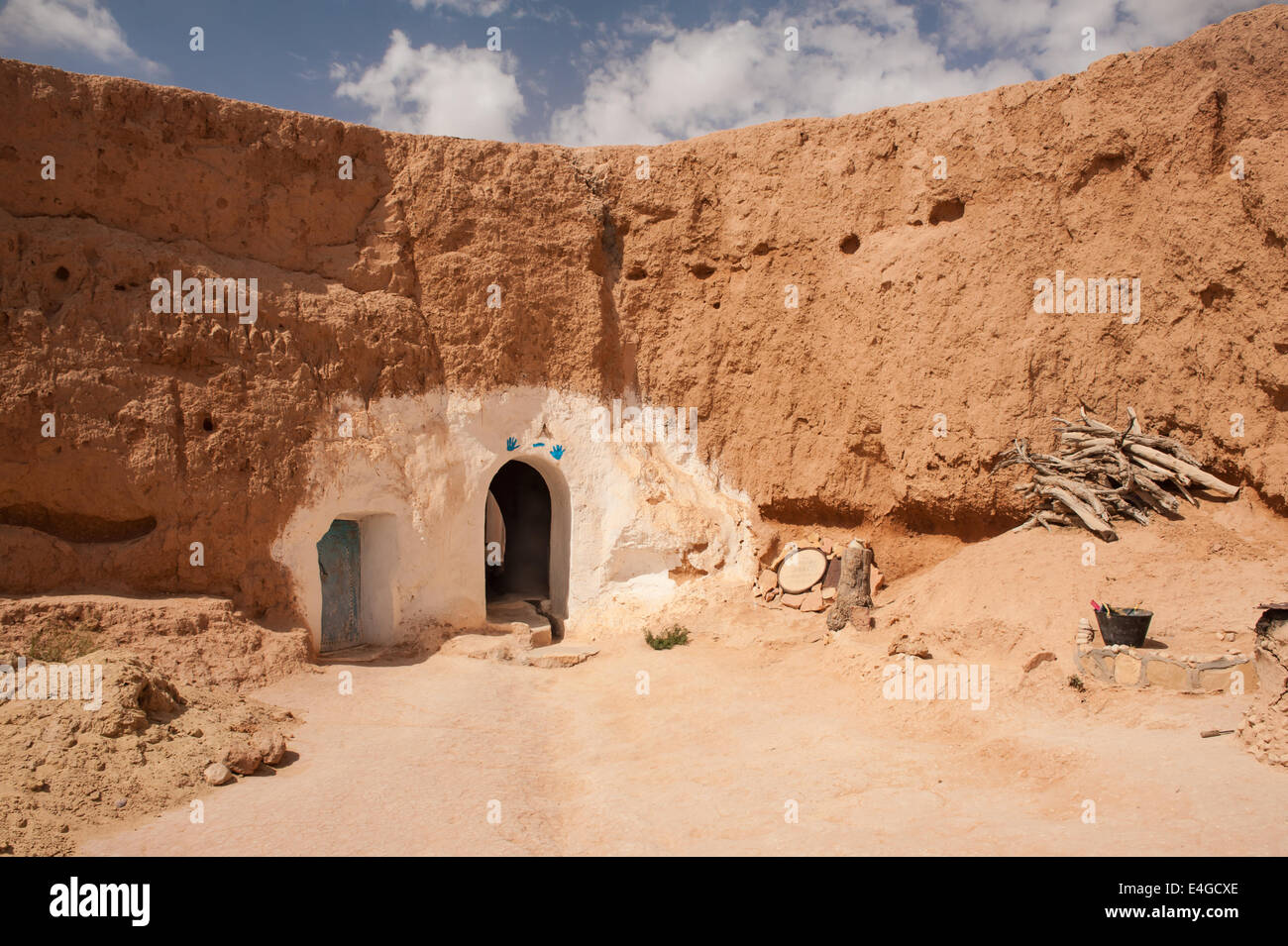 Matmata, Tunisie. Maison Troglodyte creusé dans le désert Photo Stock ...