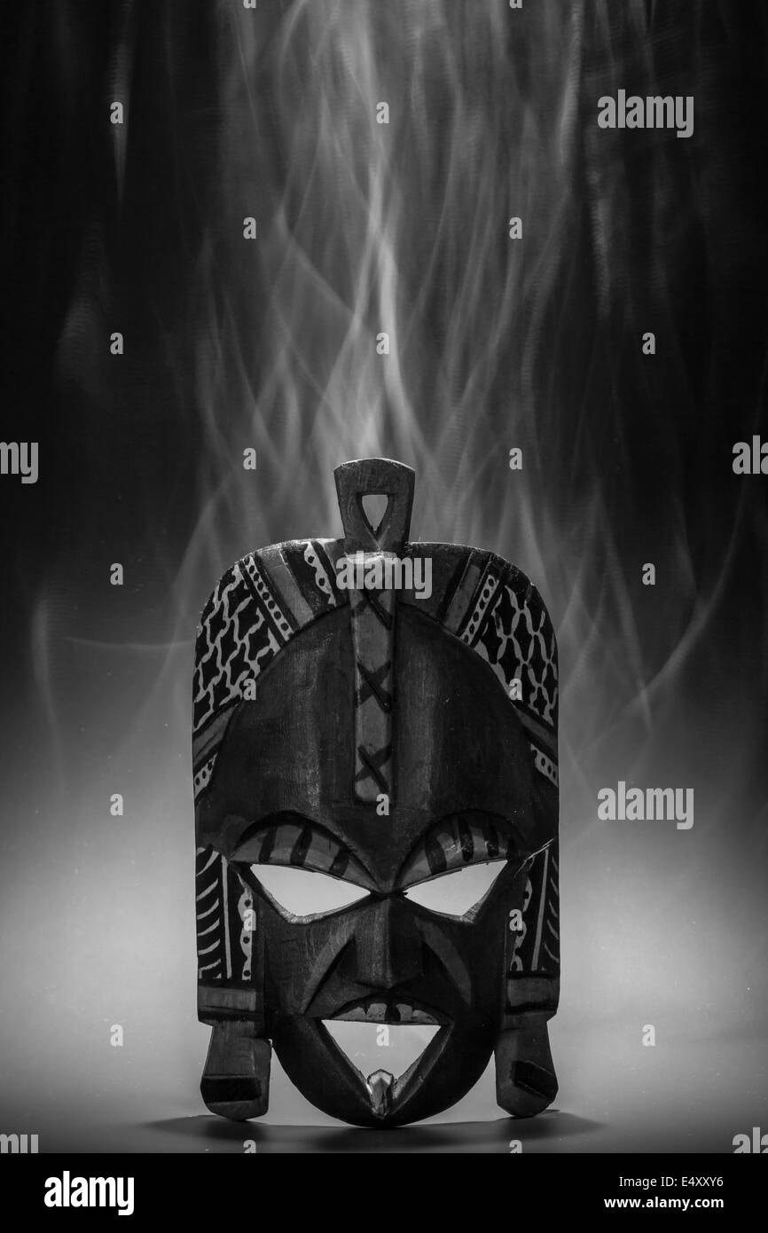 Black magic africa voodoo Banque d'images noir et blanc - Alamy