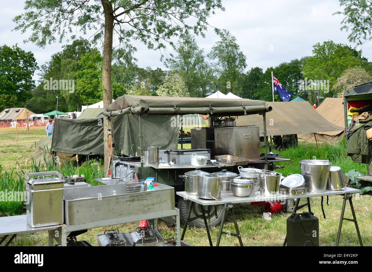 Military mobile field kitchen Banque de photographies et d’images à ...