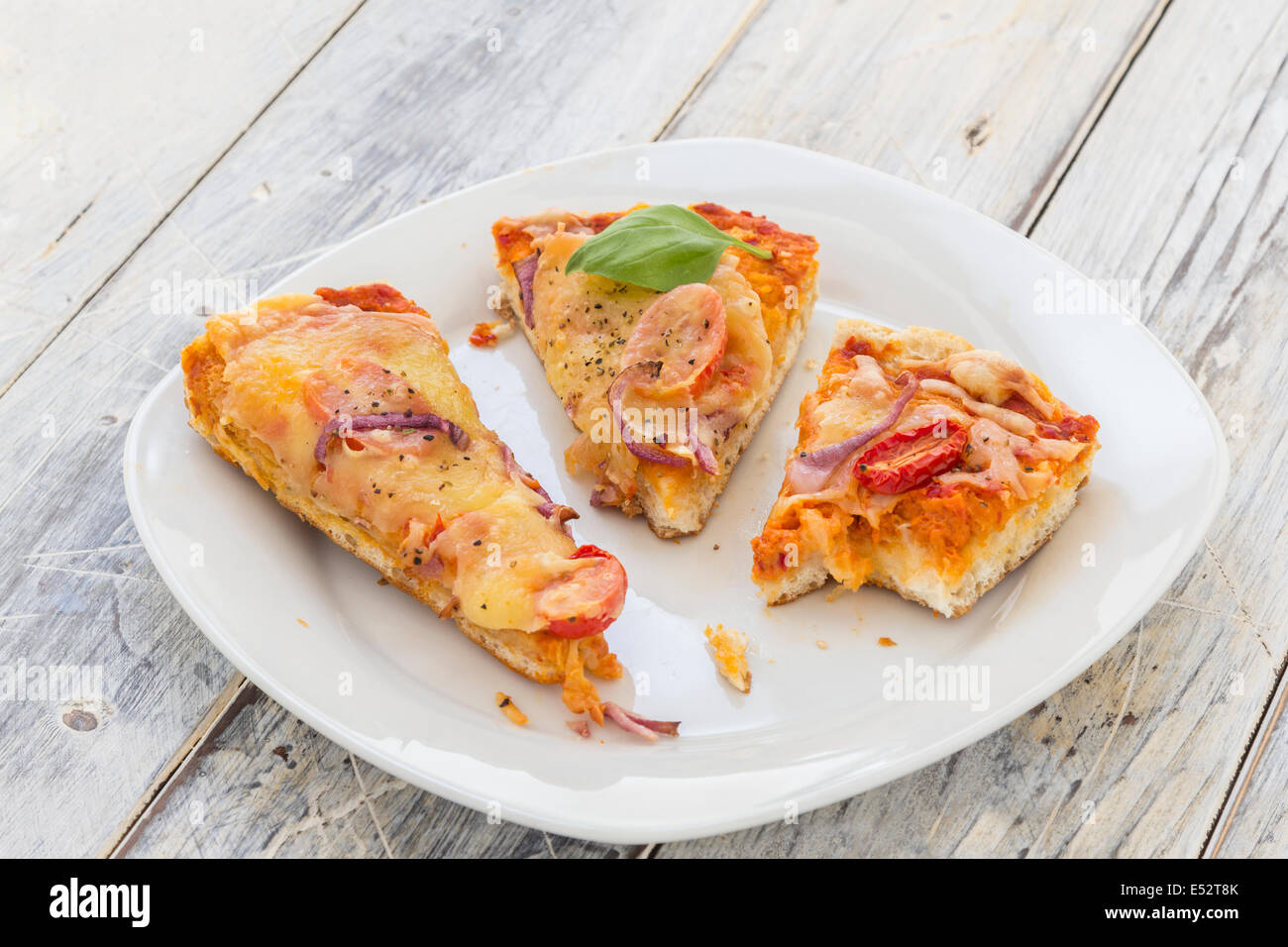 Reste De La Pizza Banque d'image et photos - Alamy