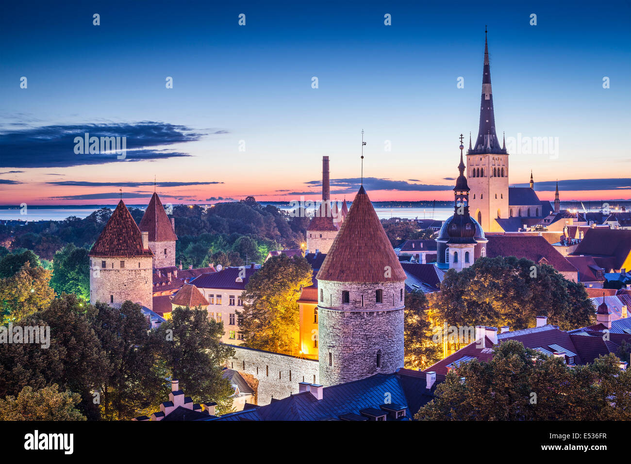 Villes Estoniennes Banque d'image et photos - Alamy