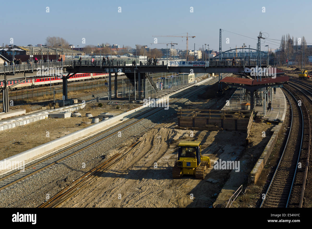 Construction d'une nouvelle station Warschauer Strasse - plaque ...