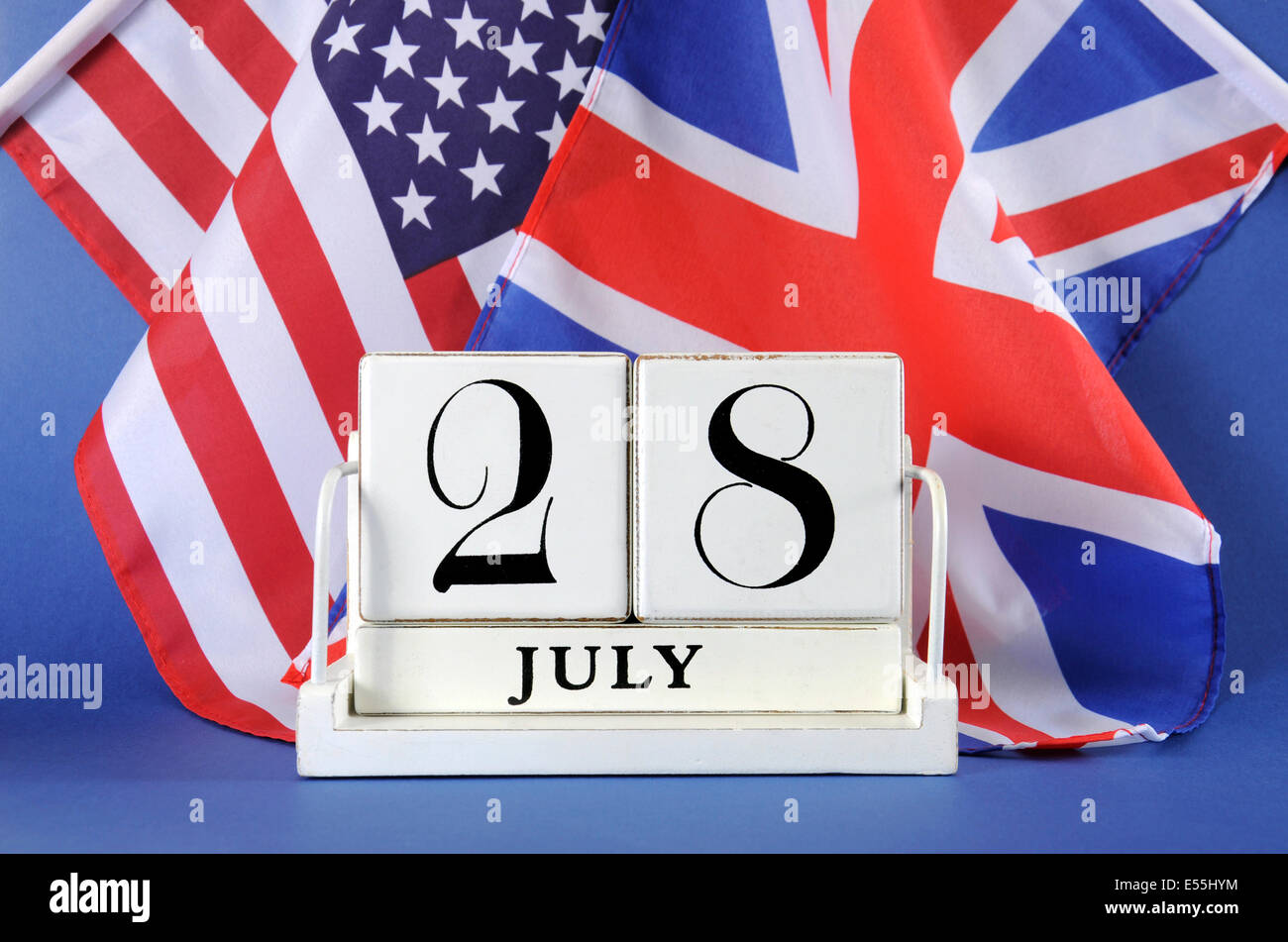 Bloc blanc style vintage pour calendrier 28 juillet, début de la ...