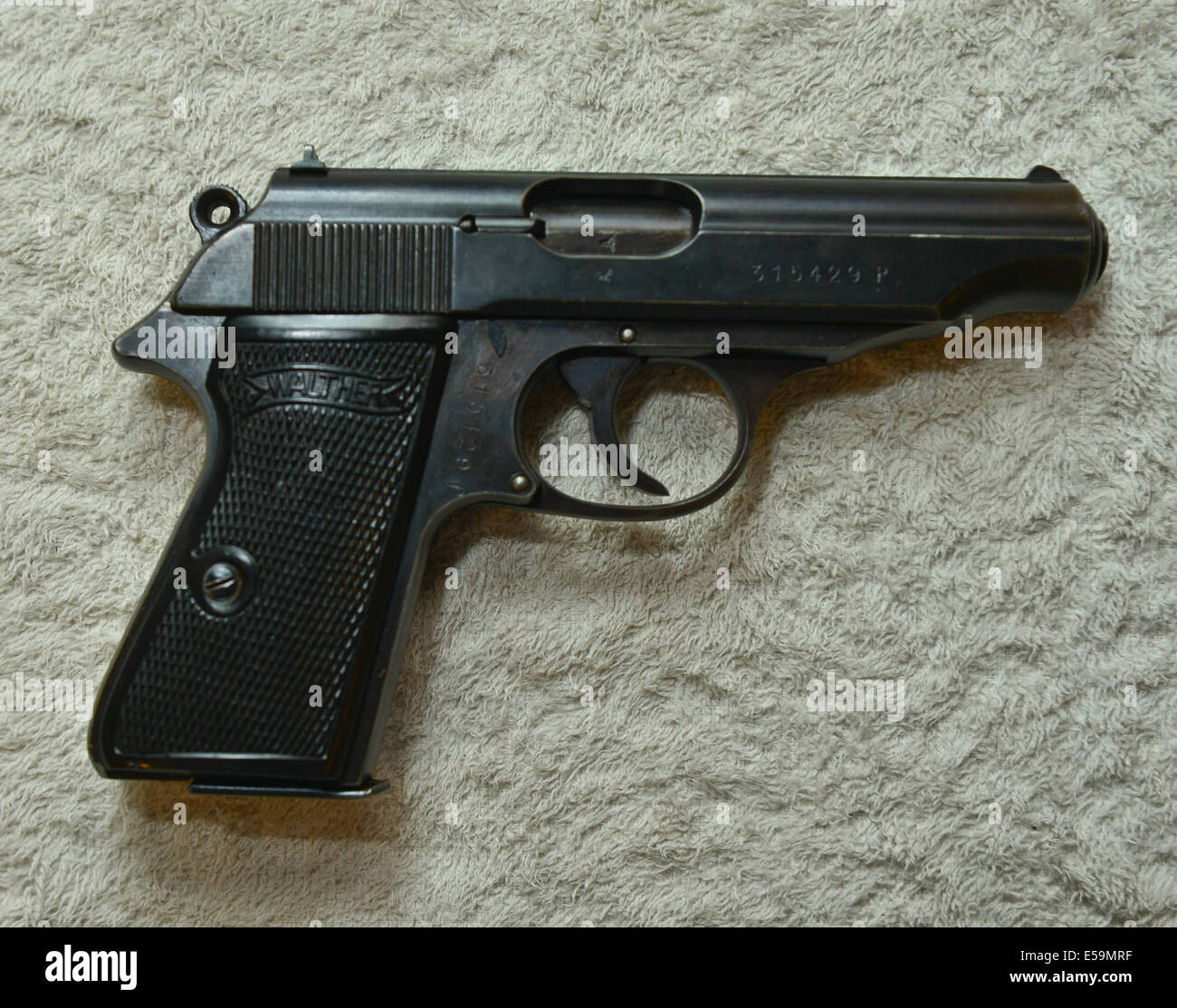 Calibre 7 65 Banque de photographies et d’images à haute résolution - Alamy