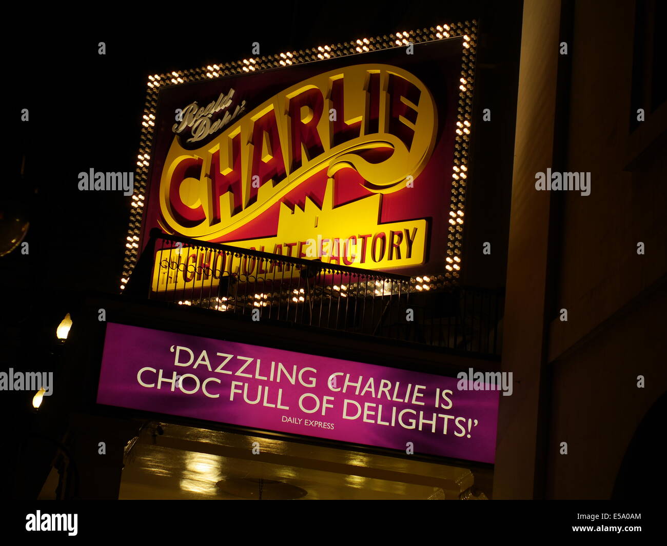 Roald dahl charlie et la chocolaterie Banque de photographies et d ...