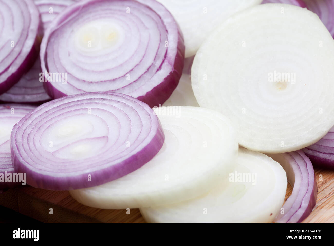 Oignons rouge blanc Banque de photographies et d’images à haute ...