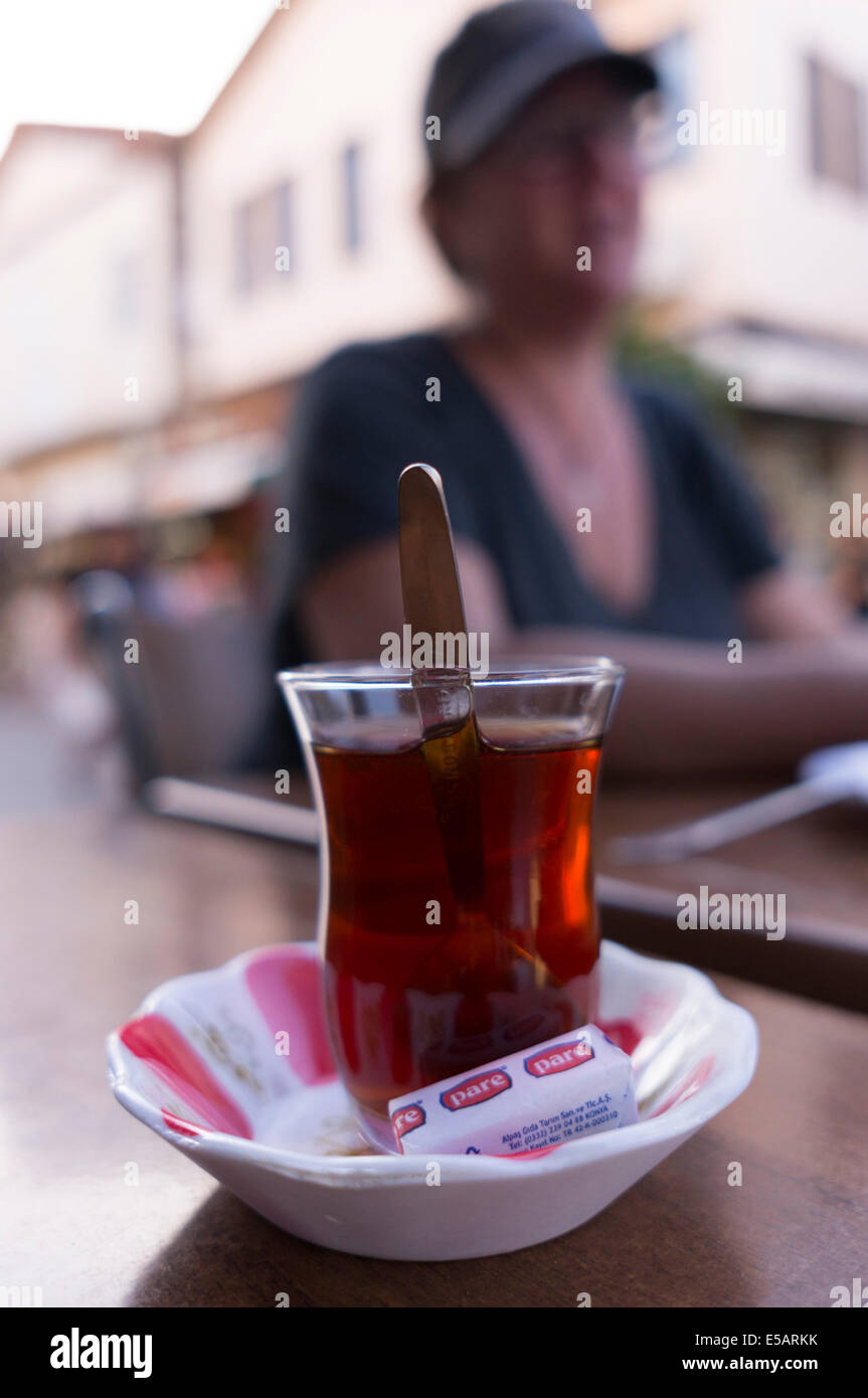 Turkish tea cay Banque de photographies et d’images à haute résolution ...