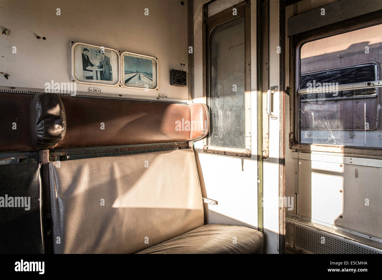 Compartiment de train ancien Banque de photographies et d’images à ...