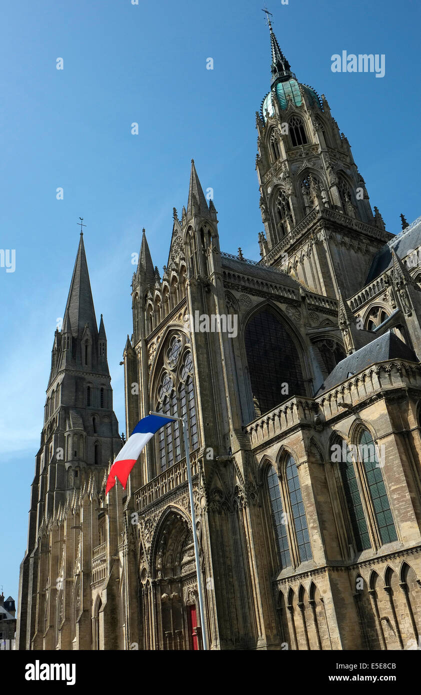 Cathédrale notre dame de bayeux Banque de photographies et d’images à haute résolution - Alamy